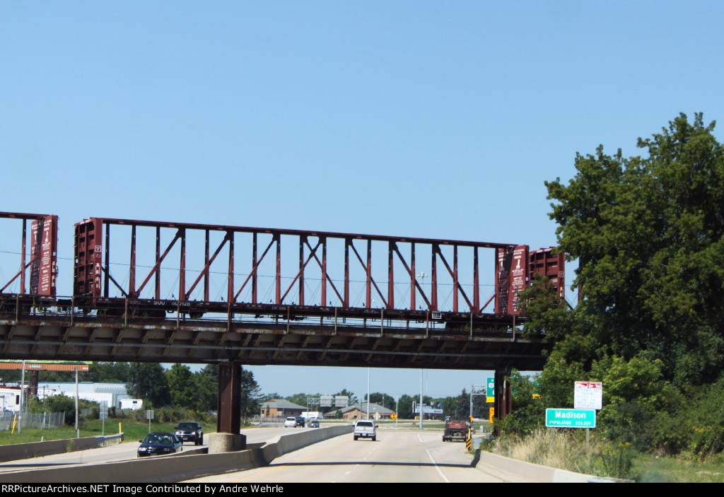 SOO 600128 on the ex-C&NW bridge over Highway 14