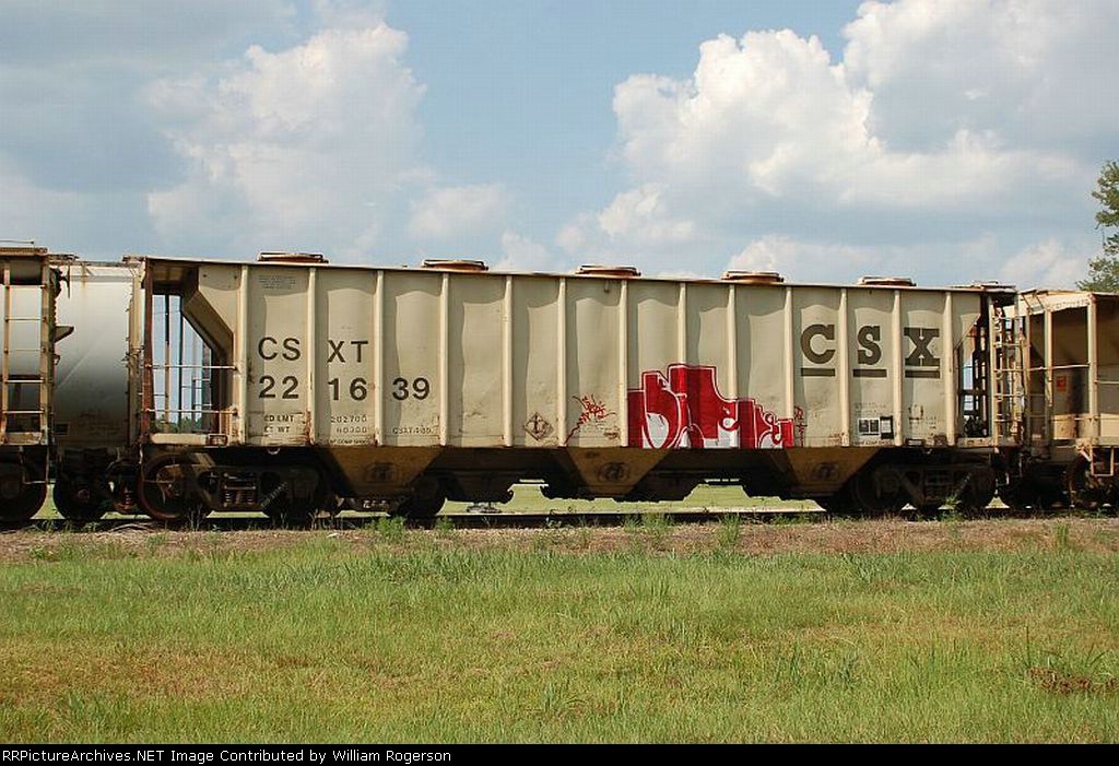 CSX Transportation (CSXT) Covered Hopper No. 221639