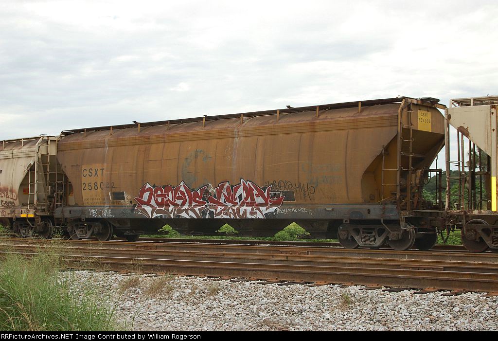 CSX Transportation (CSXT) EX Chessie System, Covered Hopper No. 258032