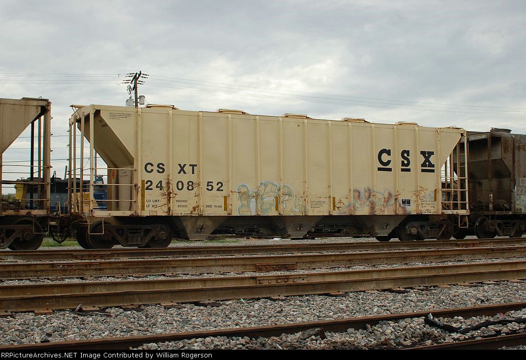 CSX Transportation (CSXT) Covered Hopper No. 240852