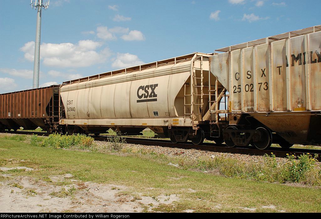 CSX Transportation (CSXT) Covered Hopper No. 247440
