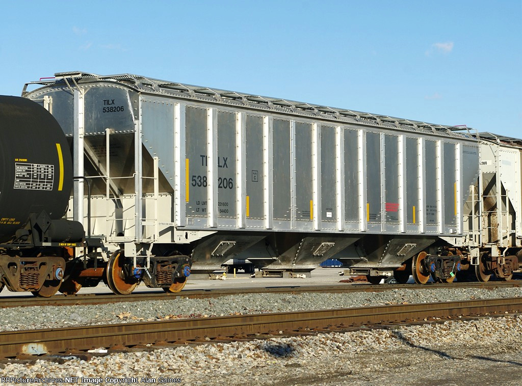 TILX Covered Hopper 538206