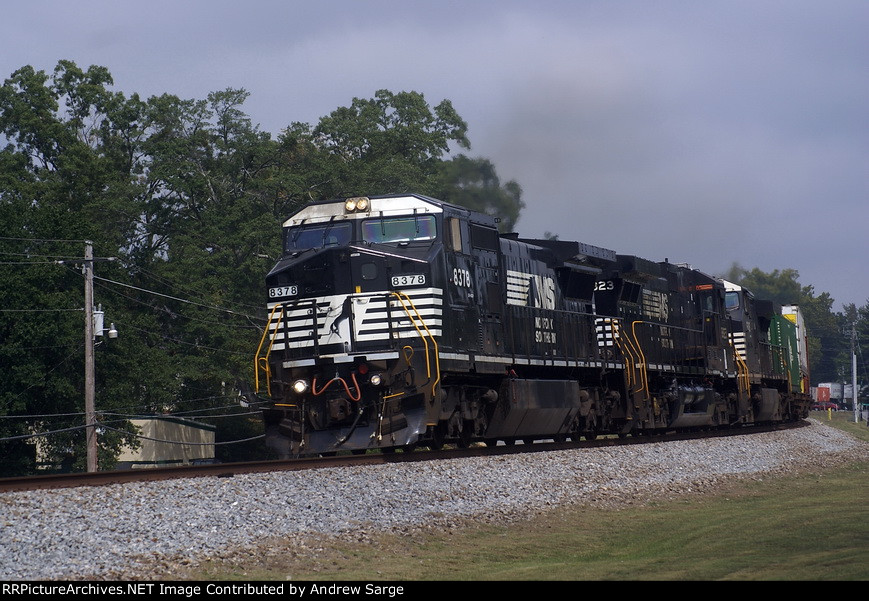 NS 203 SB thru the S curve in Buford