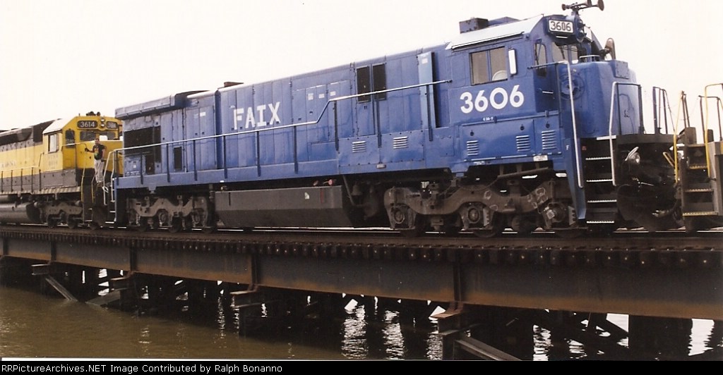 FAIX C30-7 former CRL 517, built as ATSF 8034