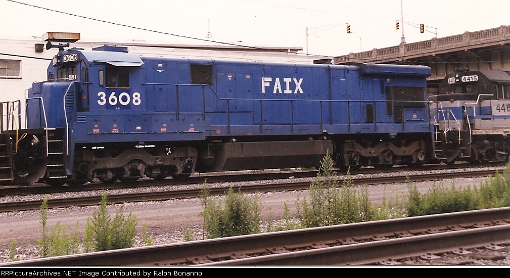 C30-7 former CRL 519, built as ATSF 8037