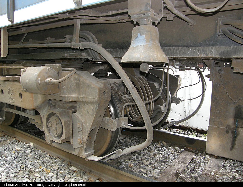 NS 5433 (CR-Q #6761) under body detail