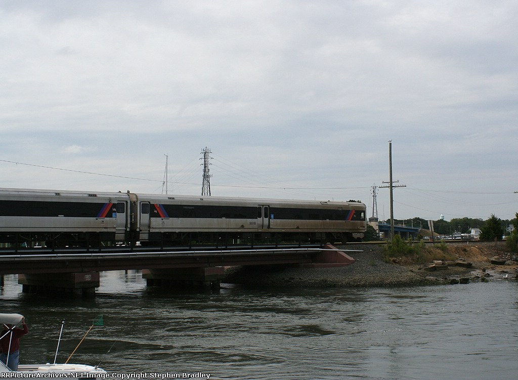 NJT shuttle 4748