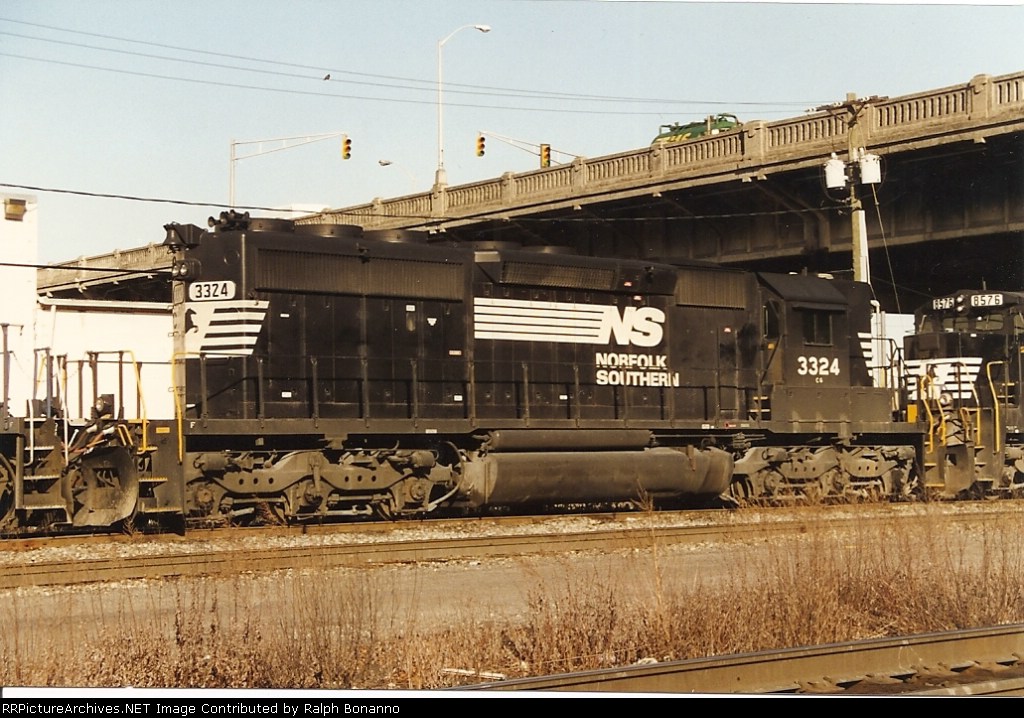 long hood lead SD40-2 3324 rests between runs on the fuel track