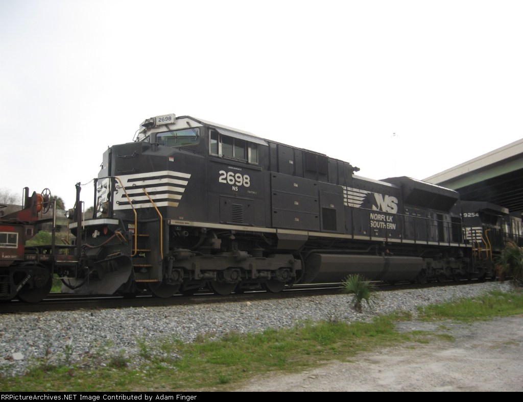 NS 2698