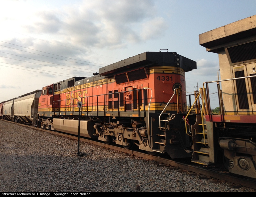 BNSF 4331