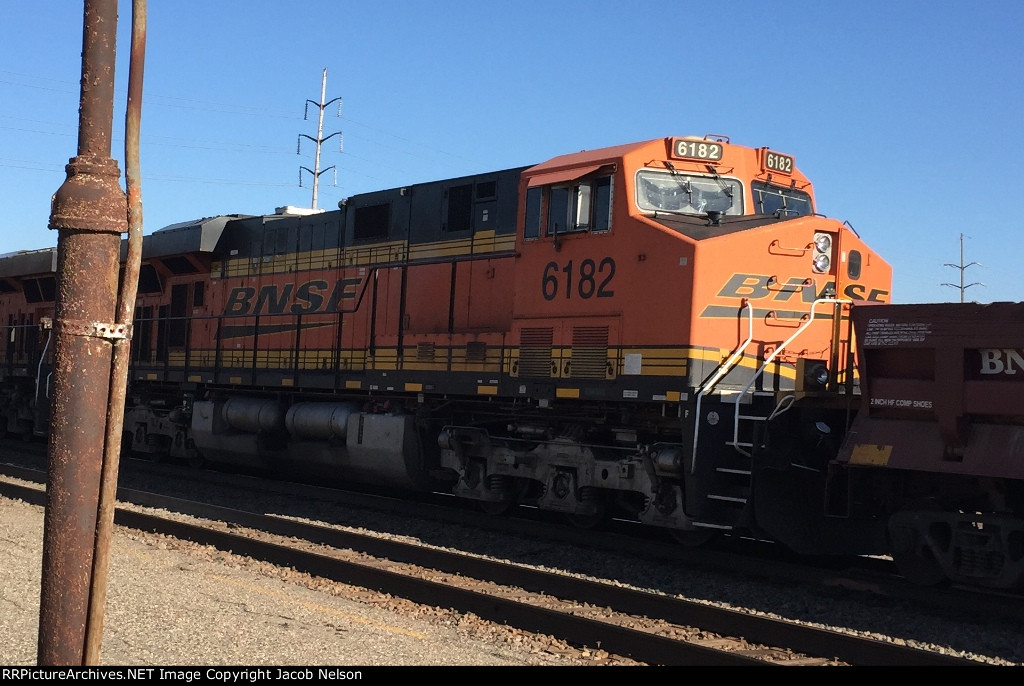 BNSF 6182