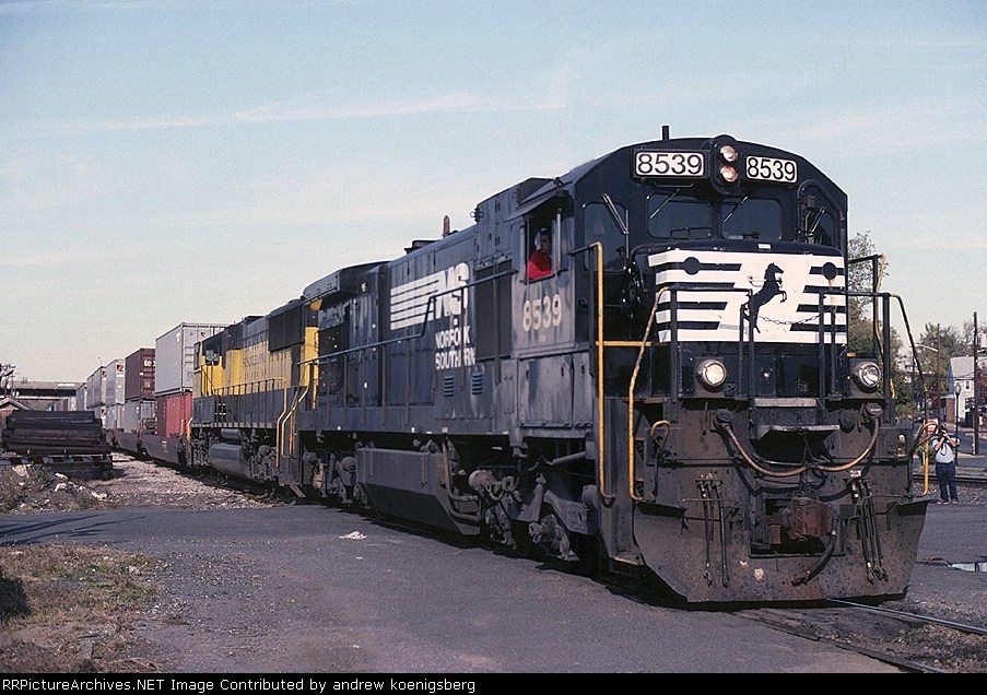 Norfolk Southern GE C-36-7 8539