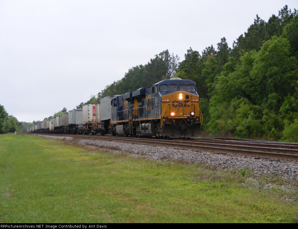 ...And another pair of GEVOs Heading North @ 14:36