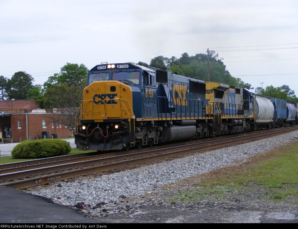 Recently Repainted Ex. CR CSX 8759 @ 16:38