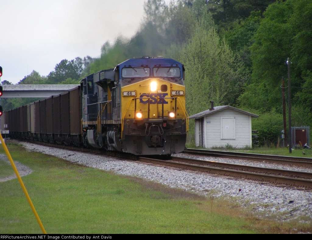 CSX 46 leads a SB Coal Train Throught the Signals @ 16:40