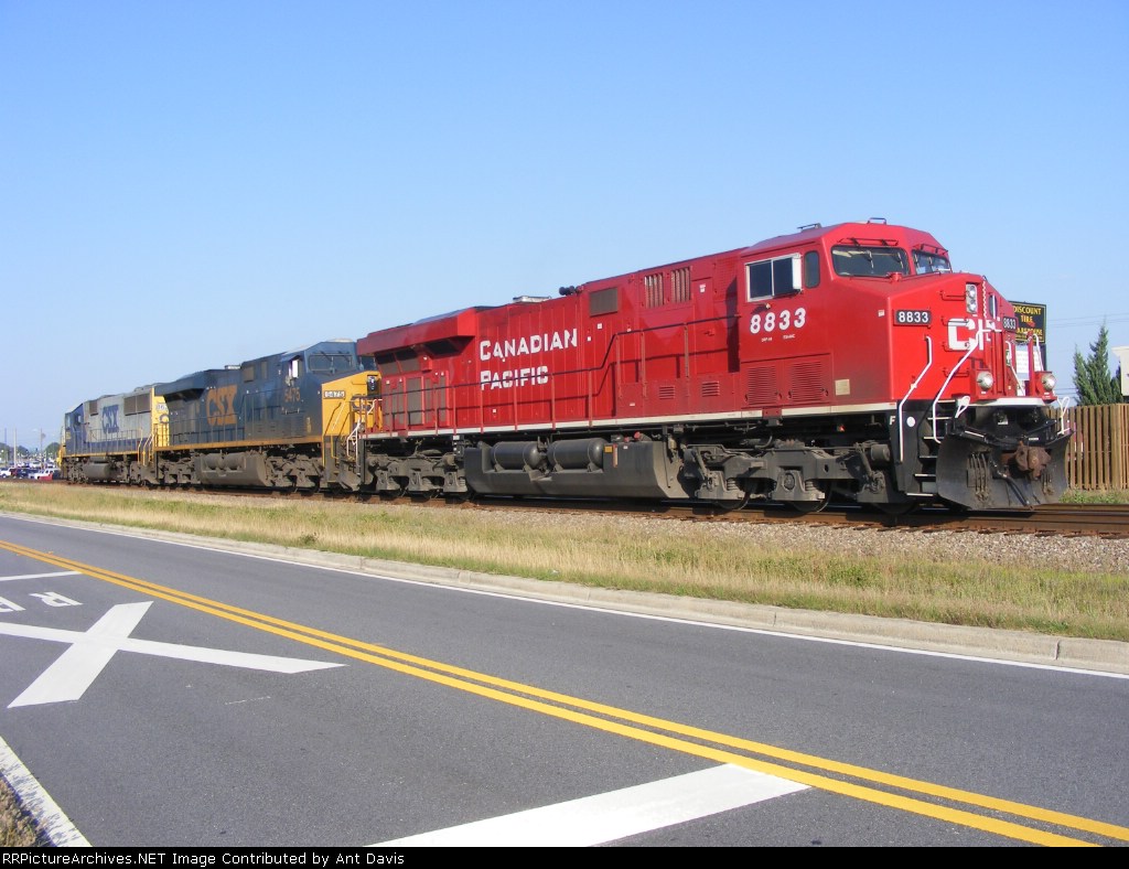CP 8833 has cut off from the end of their train