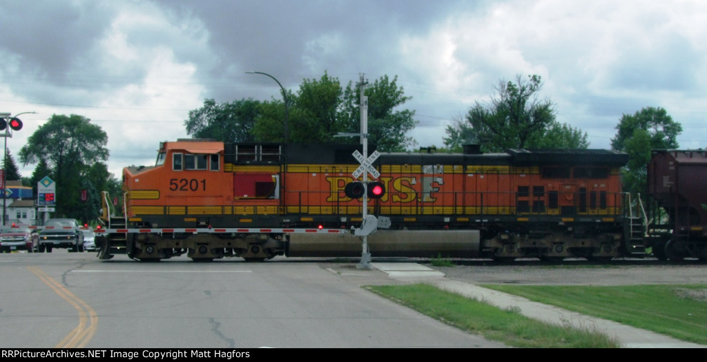 BNSF 5201