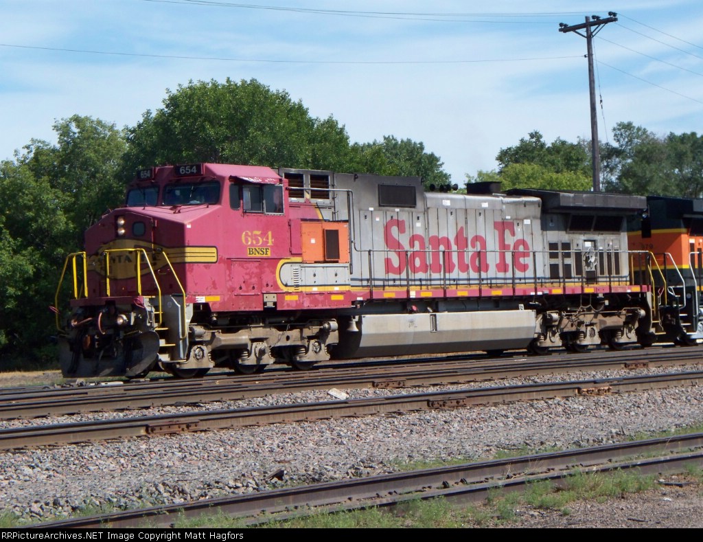 BNSF 654