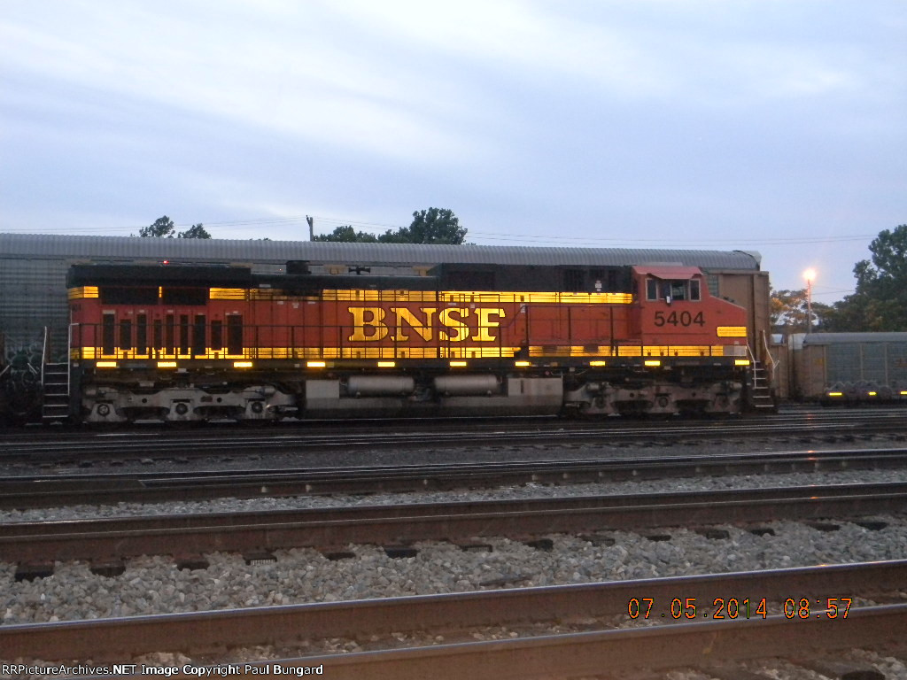 BNSF 5404 GE C44-9W