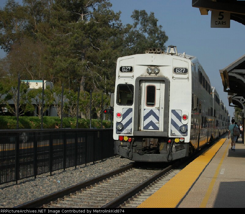 Metrolink cab car 627