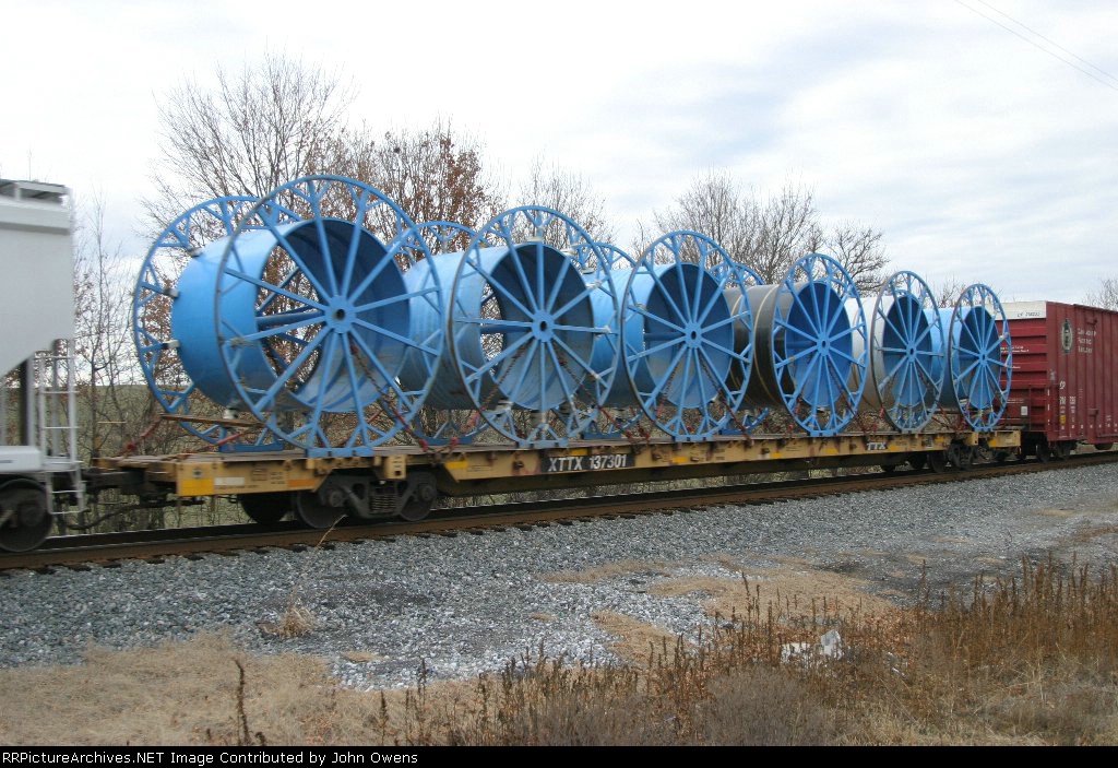 XTTX 137301/CSXT R647