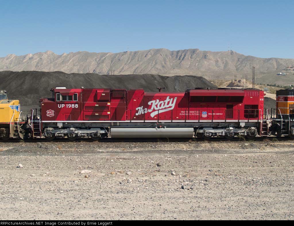 UP 1988 #3 power in an EB doublestack at 11:52am