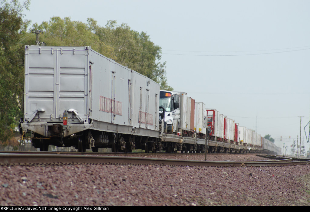 the-mile-long-train