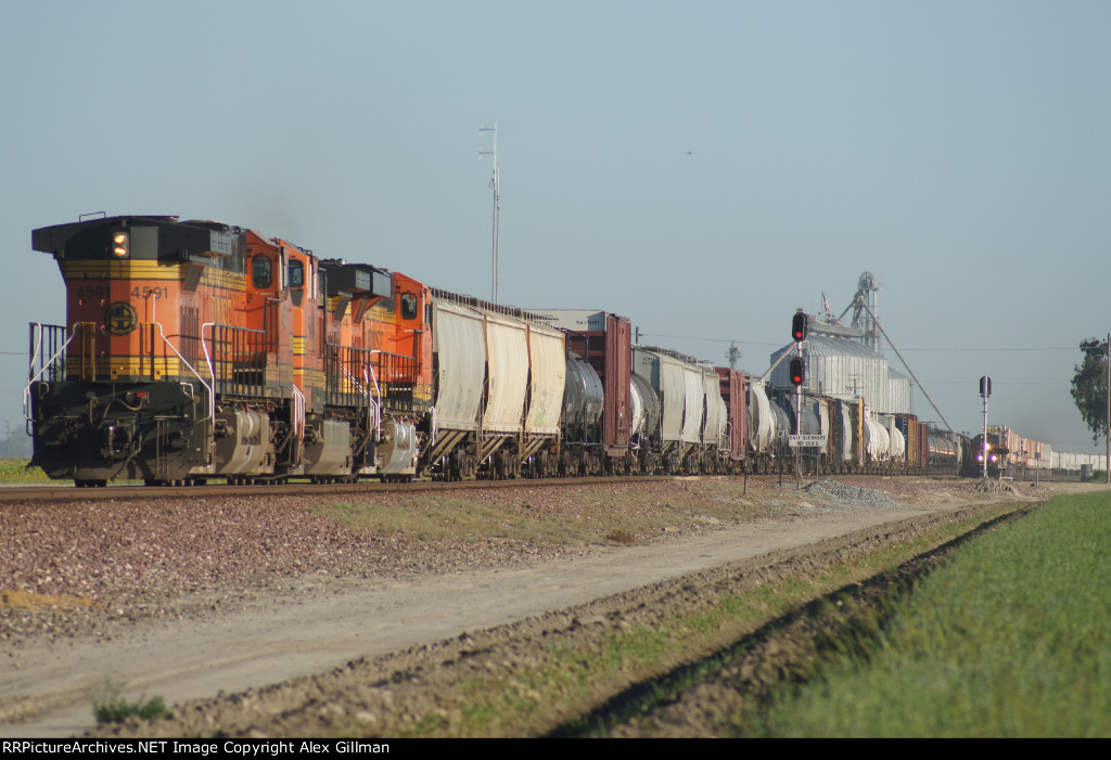 BNSF 4591 Westbound