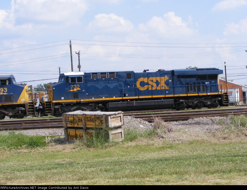CSX 732 sits on the Engine Track