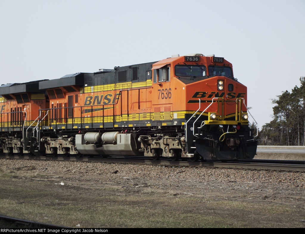 BNSF 7636