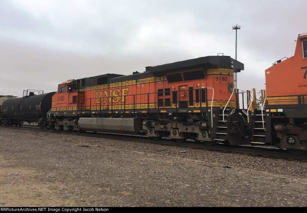 BNSF 5180