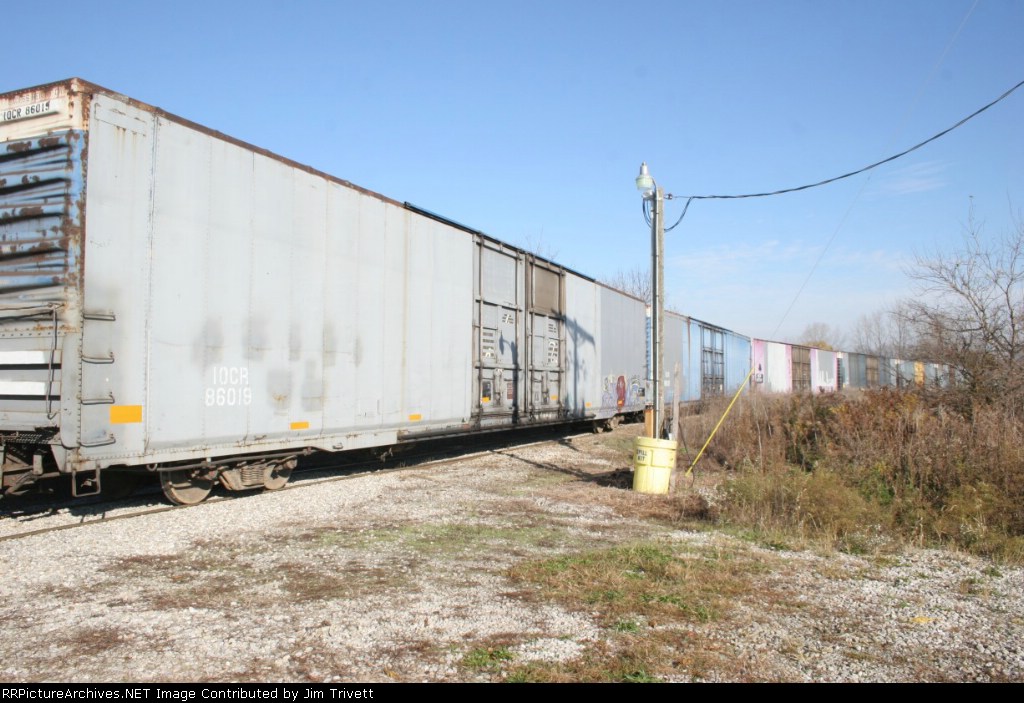 I&O Anchor-Hocking shuttle train