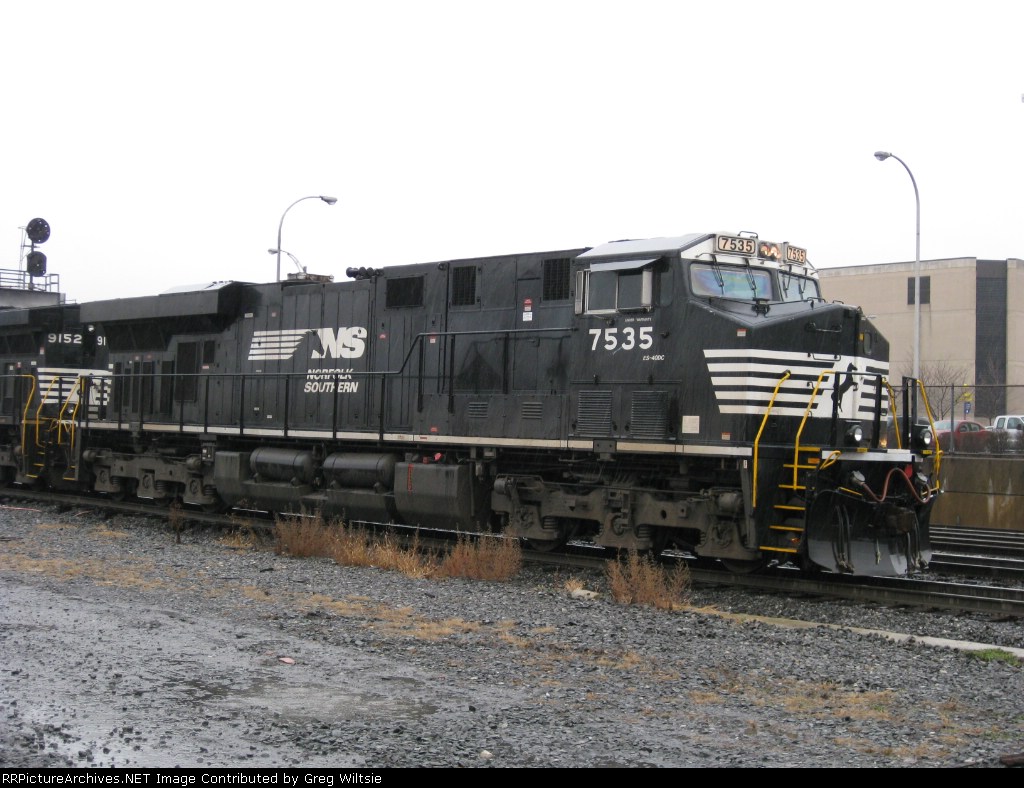 NS 7535