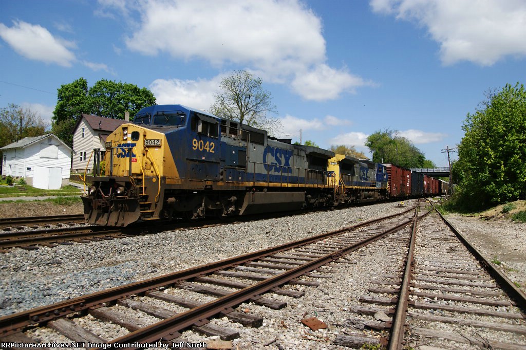 CSX 9042