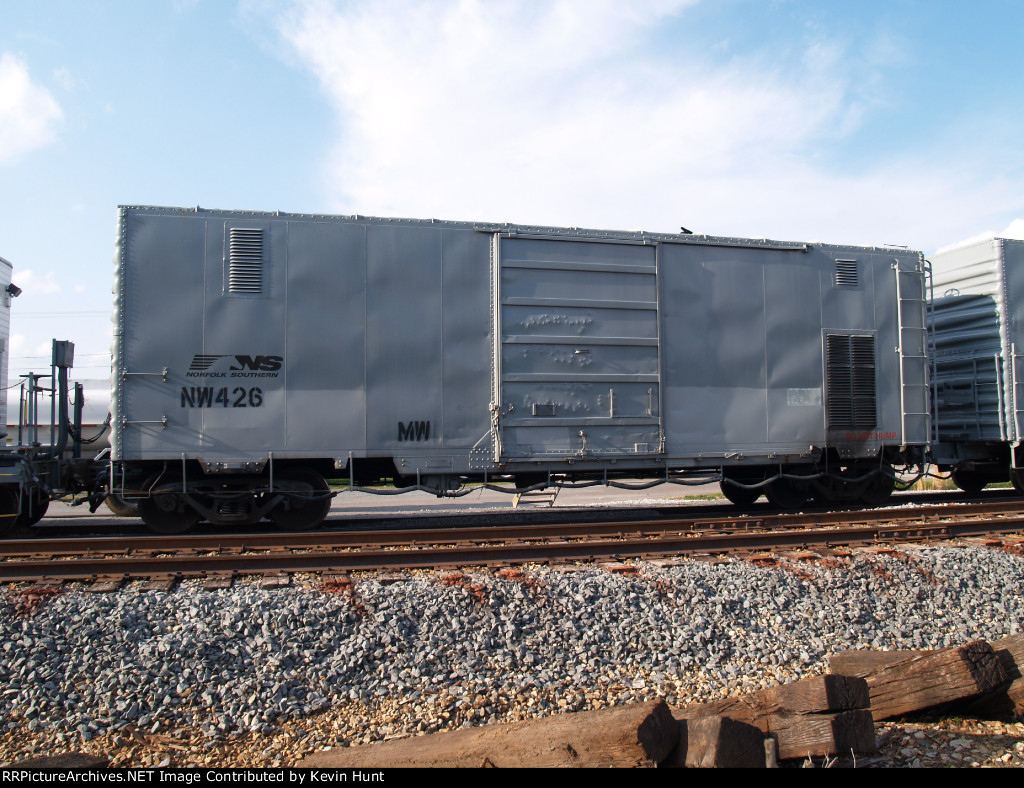 NW 426