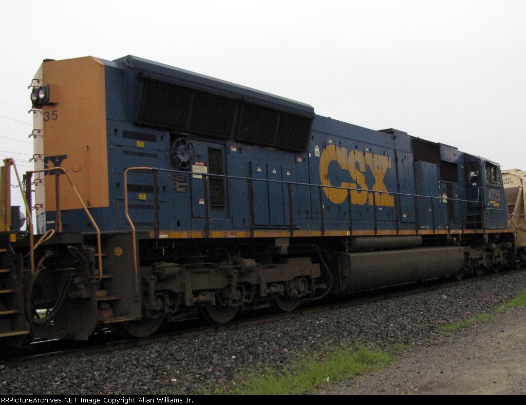 CSX 4735