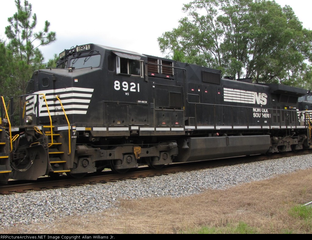 NS 8921