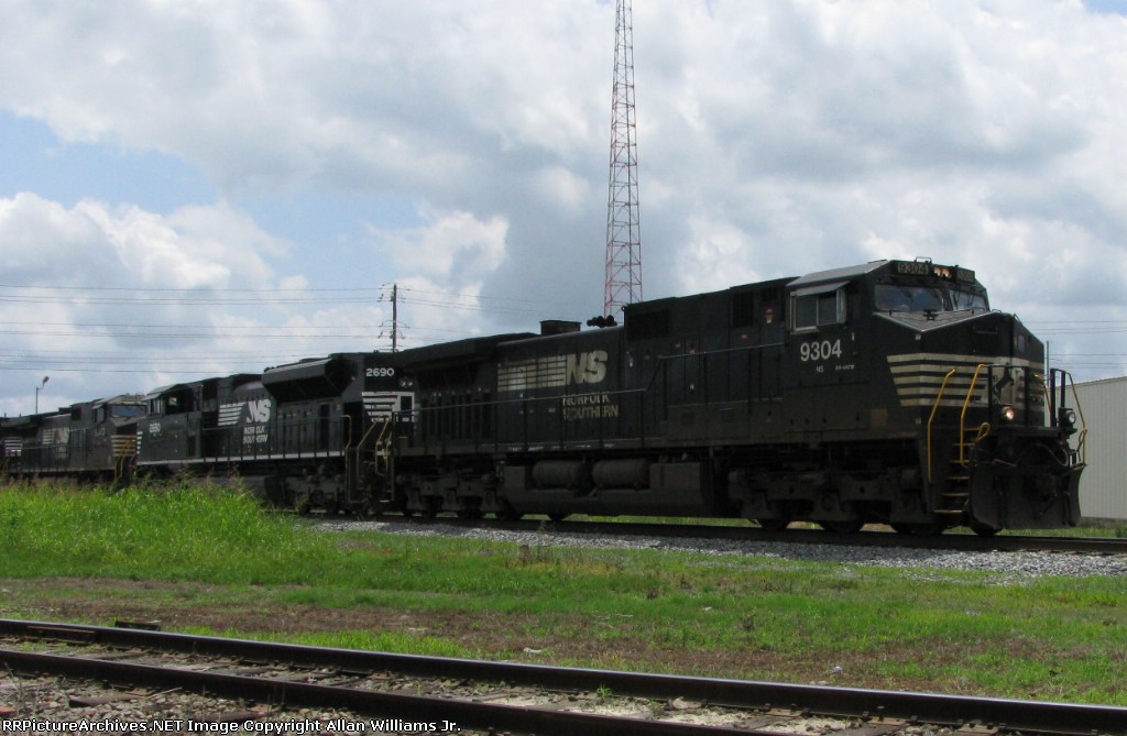 NS 9304