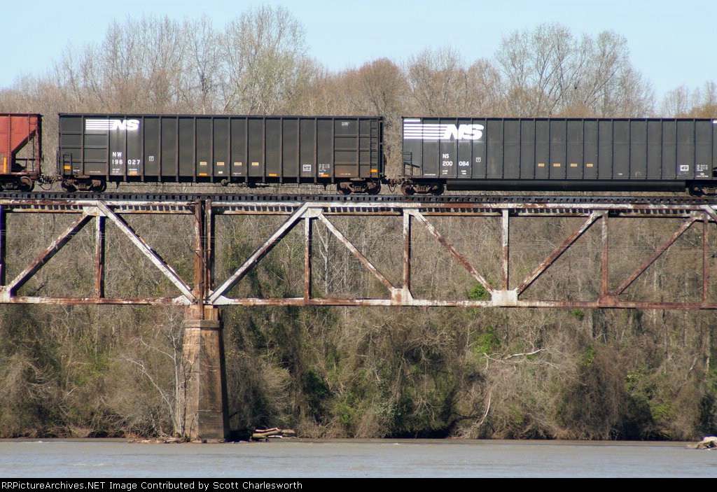 NS 67E south on Catawba River bridge