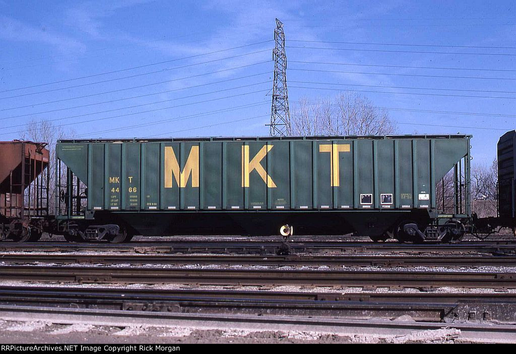 MKT Covered Hopper 4466