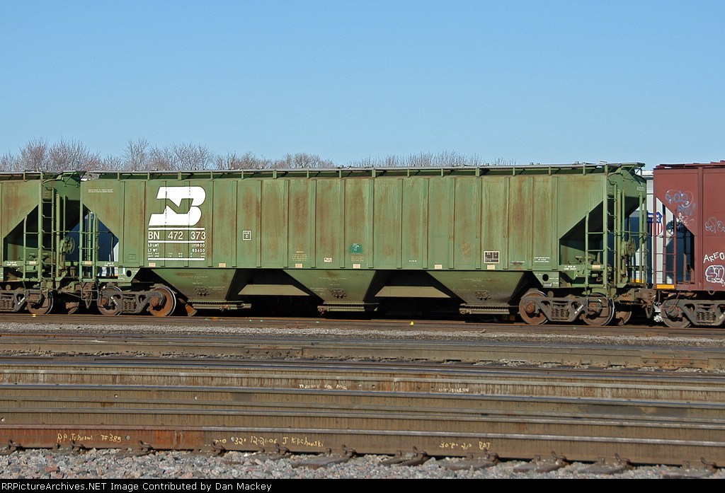 BN 472373