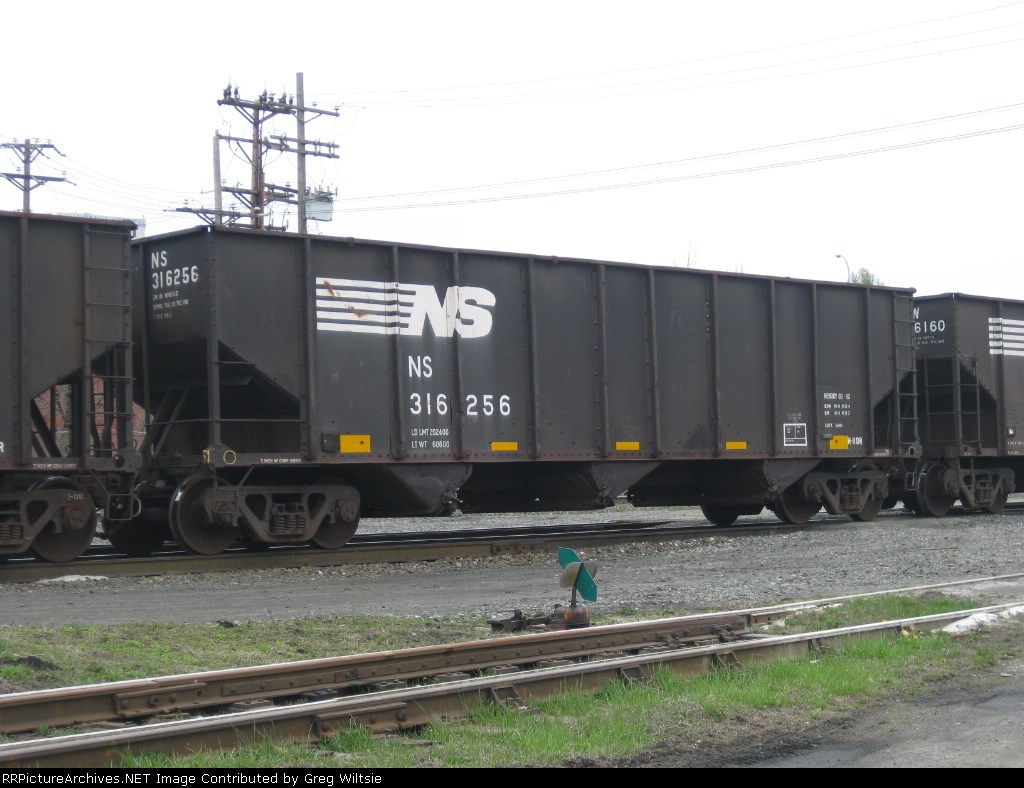 NS 316256