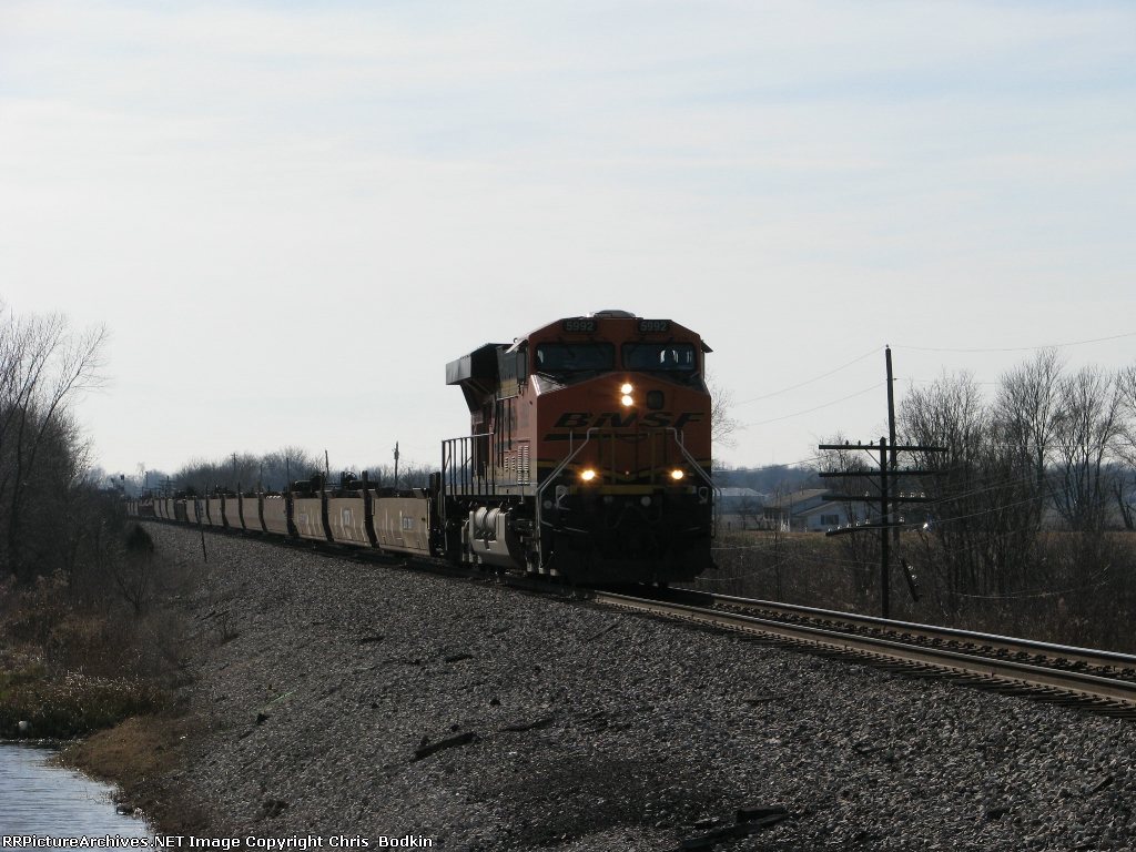 BNSF 5992