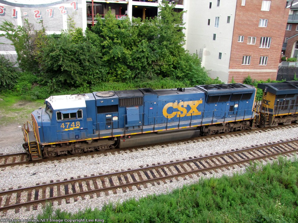 CSX 4748 Q702-26
