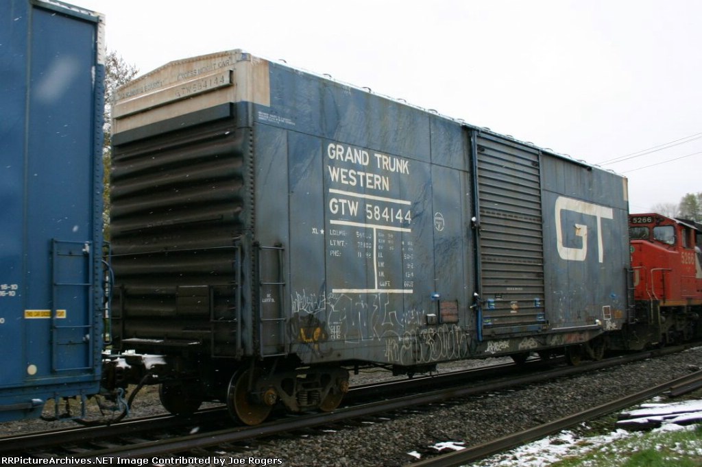 GTW 584144