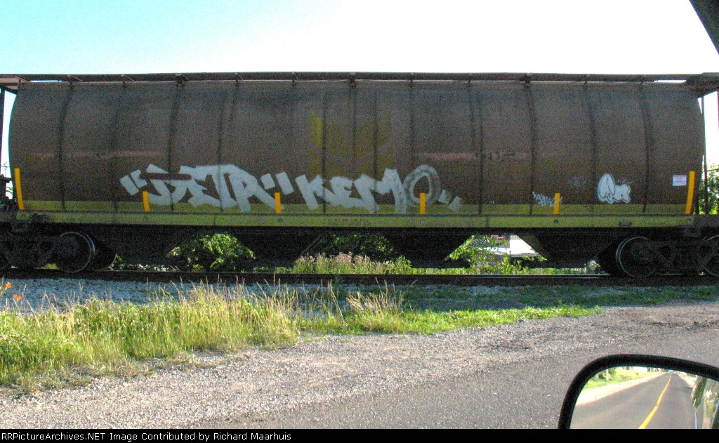 UNKNOWN COVERED HOPPER