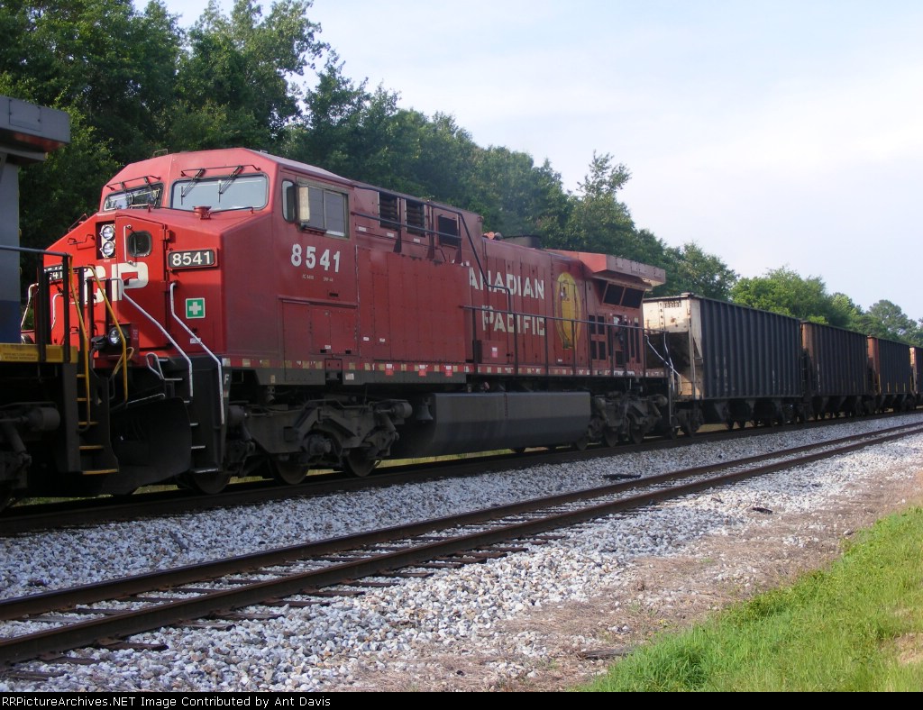 Finally! A decent shot of CP 8541!