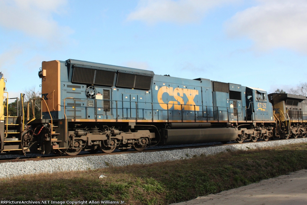 CSX 4752
