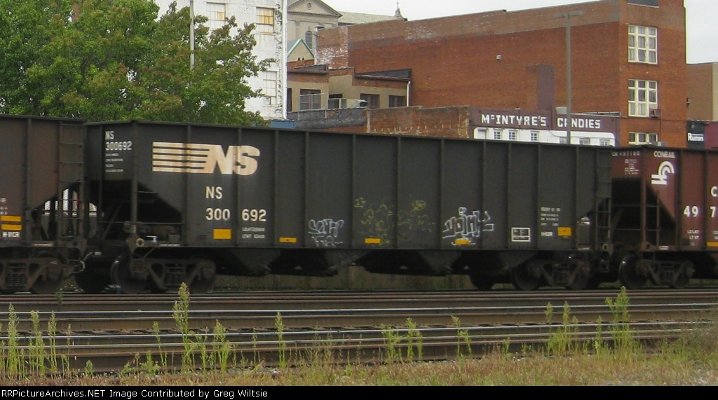 NS 300692