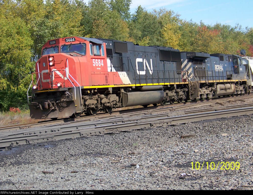 CN 5684 & BC Rail 4646